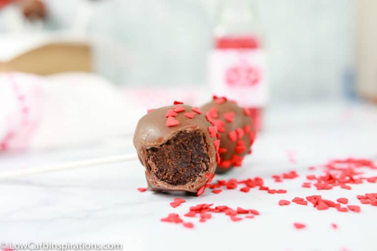 Keto Chocolate Cake Pops Recipe - Low Carb Inspirations